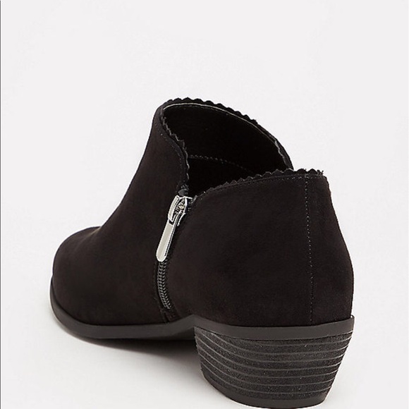torrid | Shoes | Nwt Torrid Size 8w Black Scallop Ankle Bootie | Poshmark